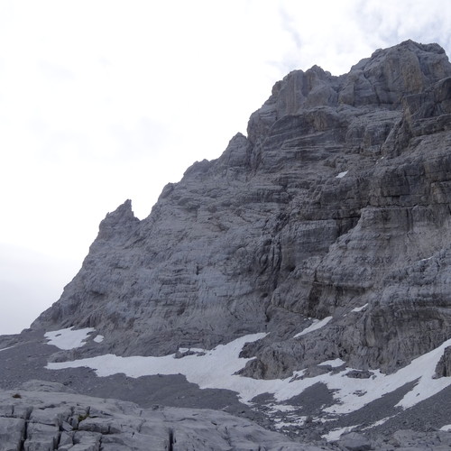 Pointe Percée, Arête du Doigt-Massif des Aravis | Bureau des guides d ...