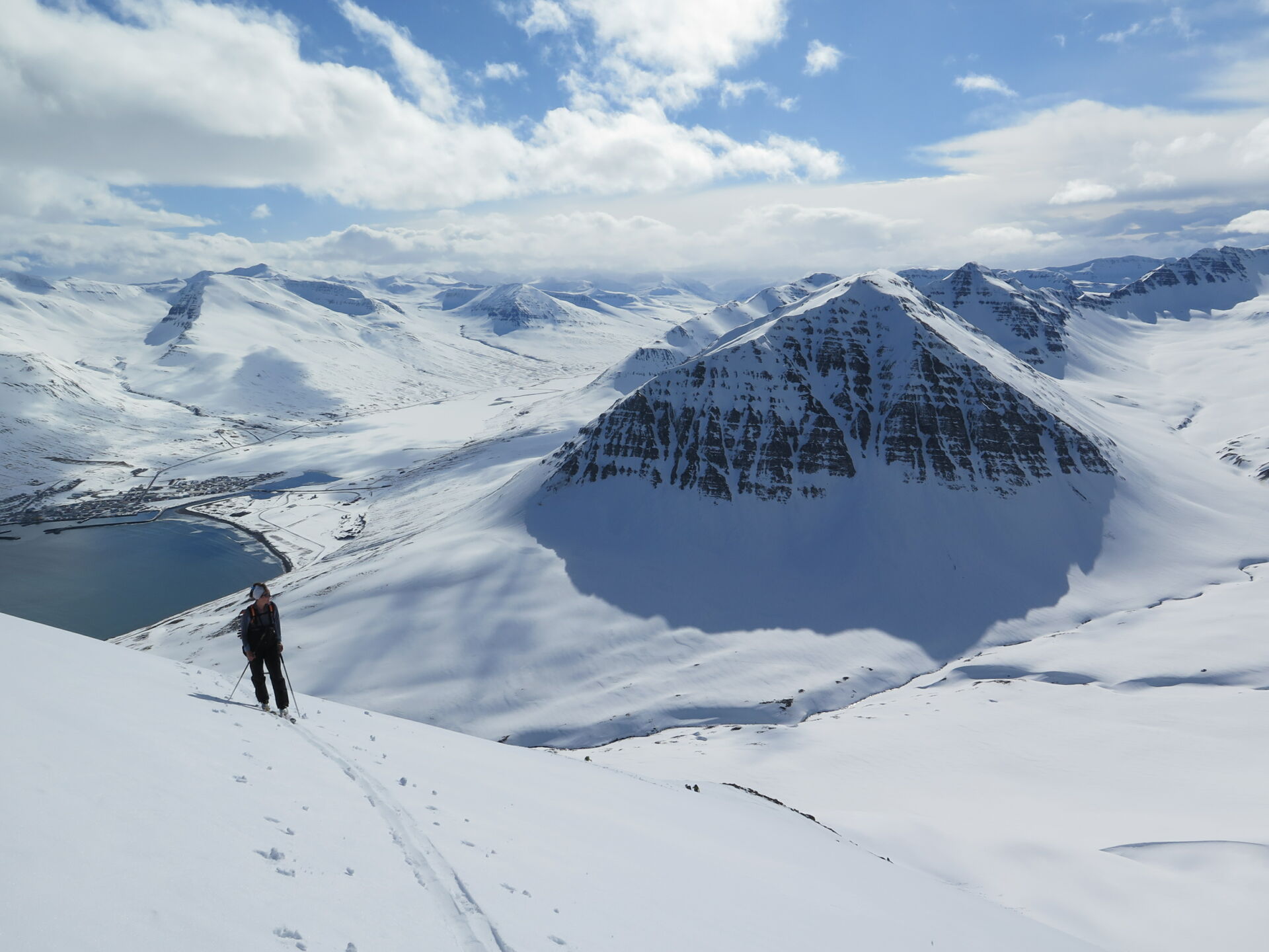 Ski touring in Iceland: Troll Peninsula | Bureau des guides d'Annecy