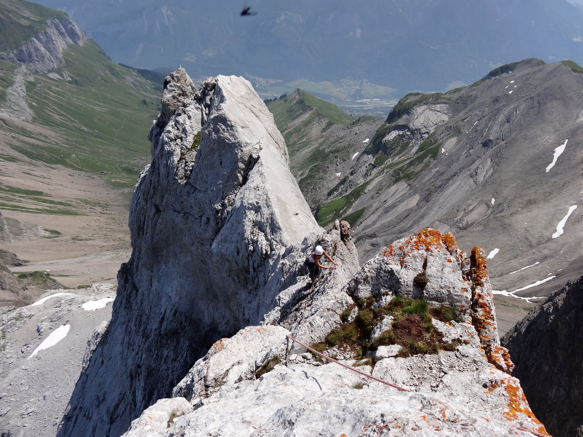 Pointe Percée, Arête du Doigt-Massif des Aravis | Bureau des guides d ...