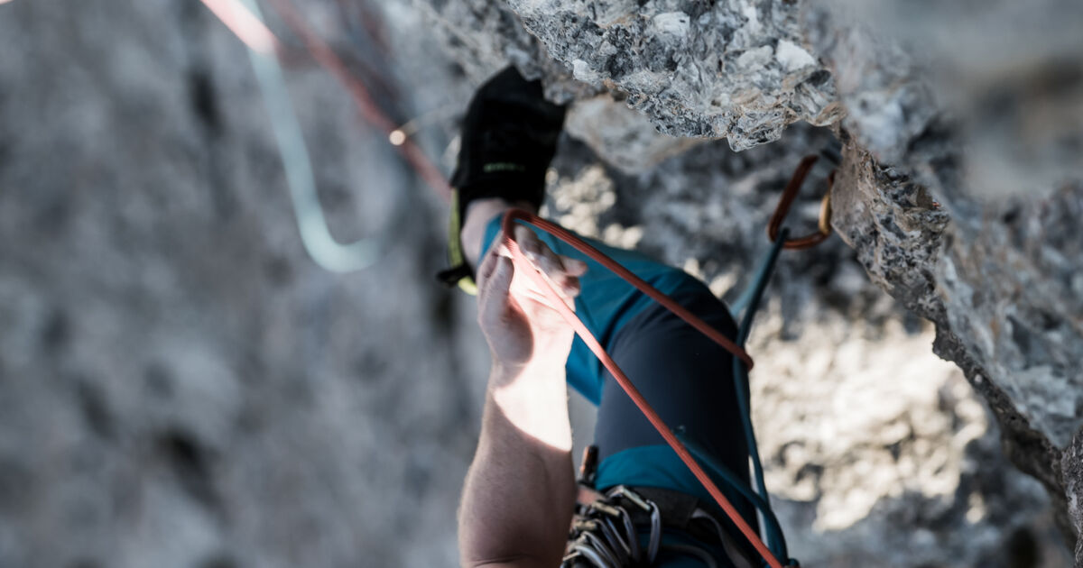 Adult Climbing – 5-Session Package | Bureau des guides d'Annecy